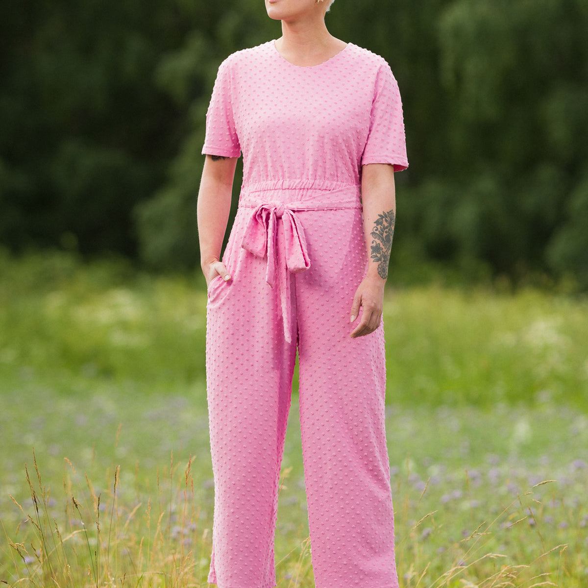 Manuela Haalari, Pink Dot – Aarrelabel